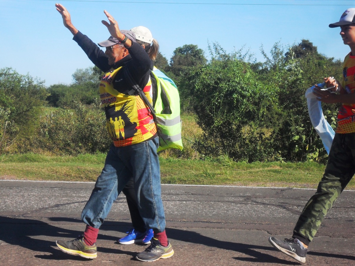 Hugo Soto completó otra hazaña: caminó 800 kilómetros hasta Libertador ...